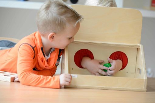 Tactile box wood - Educo - Teia Education & Play