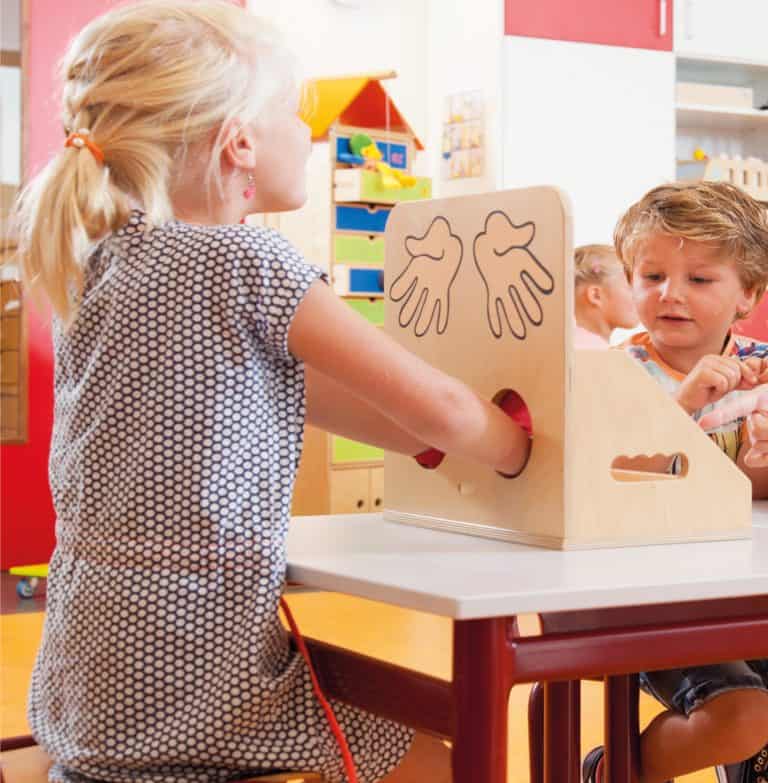 Tactile box wood - Educo - Teia Education & Play