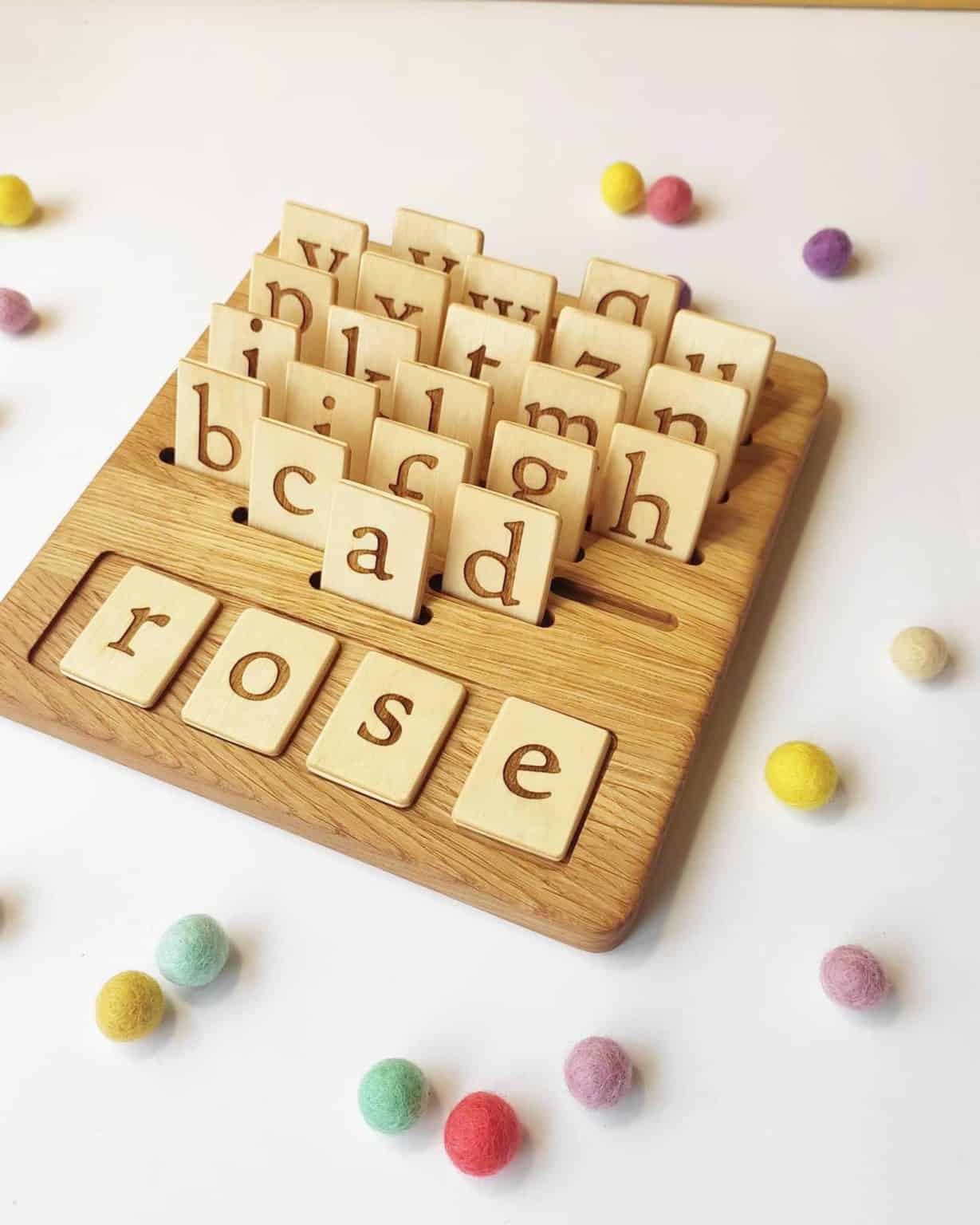 Wooden letters board: English - Threewood - Teia Education & Play