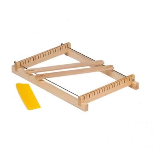 Wooden round weaving frame with organic wool yarn - Filges