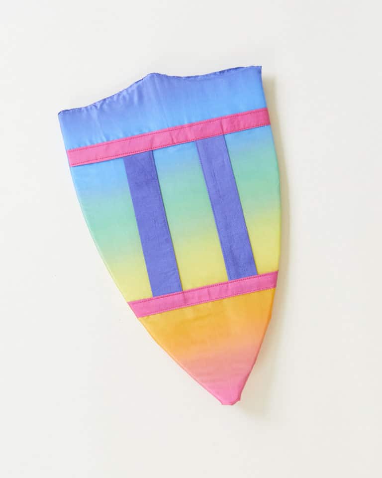 Soft shield rainbow - Sarah's Silks - Teia Education & Play