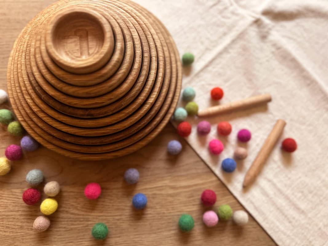 Numbered sorting and counting trays - Threewood